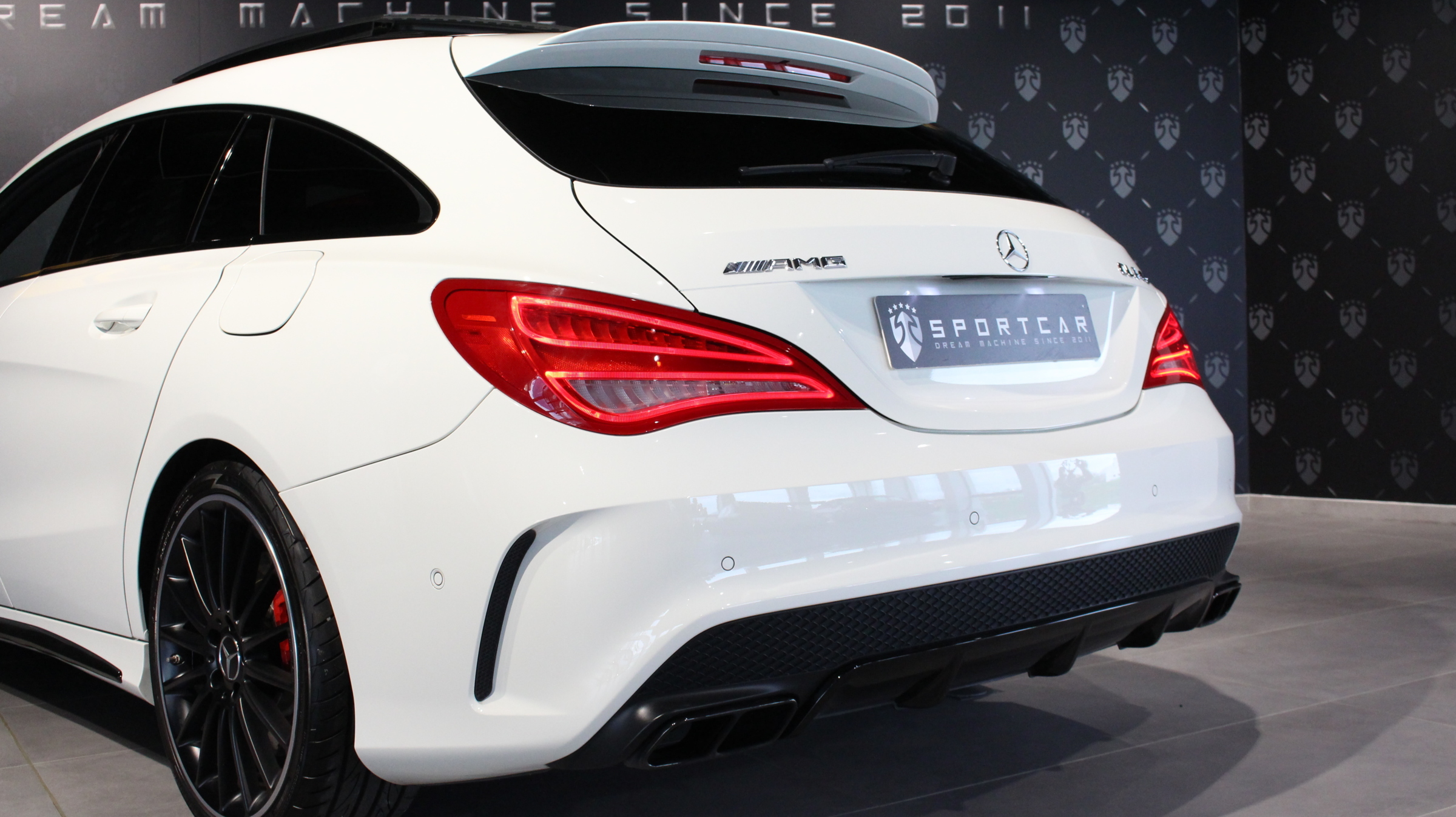 Voiture d'occasion Mercedes CLA SHOOTING BREAK 45 AMG 381CH - Réf ...
