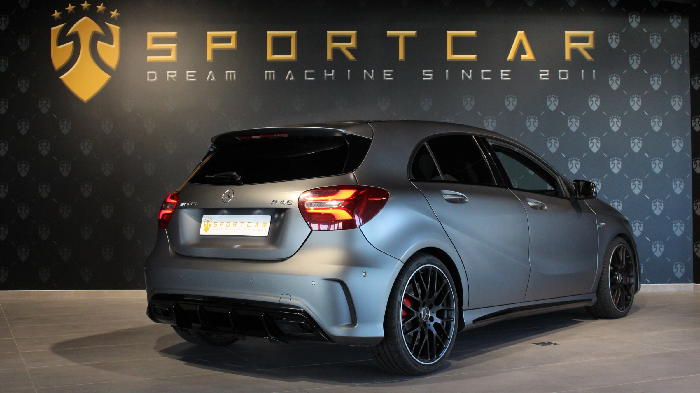 Voiture d'occasion Mercedes Classe A 45 AMG 381CH Pack Performance ...