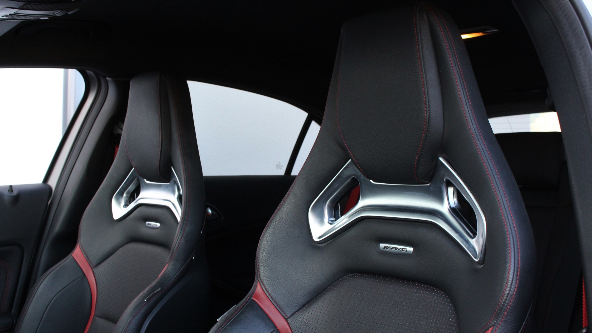 Voiture d'occasion Mercedes Classe A 45 AMG 381CH Pack Performance ...