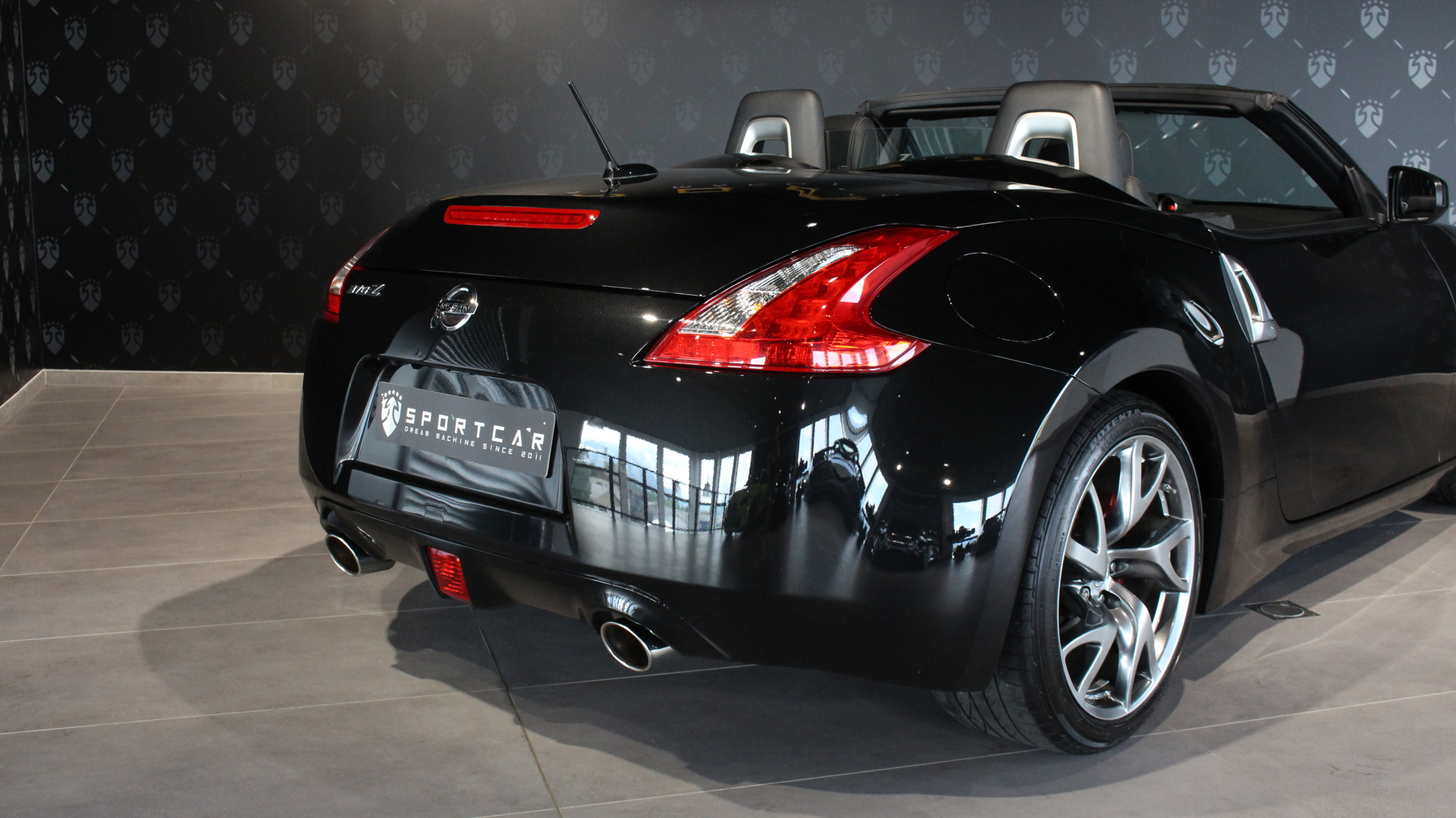 Voiture d'occasion Nissan 370Z Roadster 3.7 V6 328CH Pack GPS - Réf ...