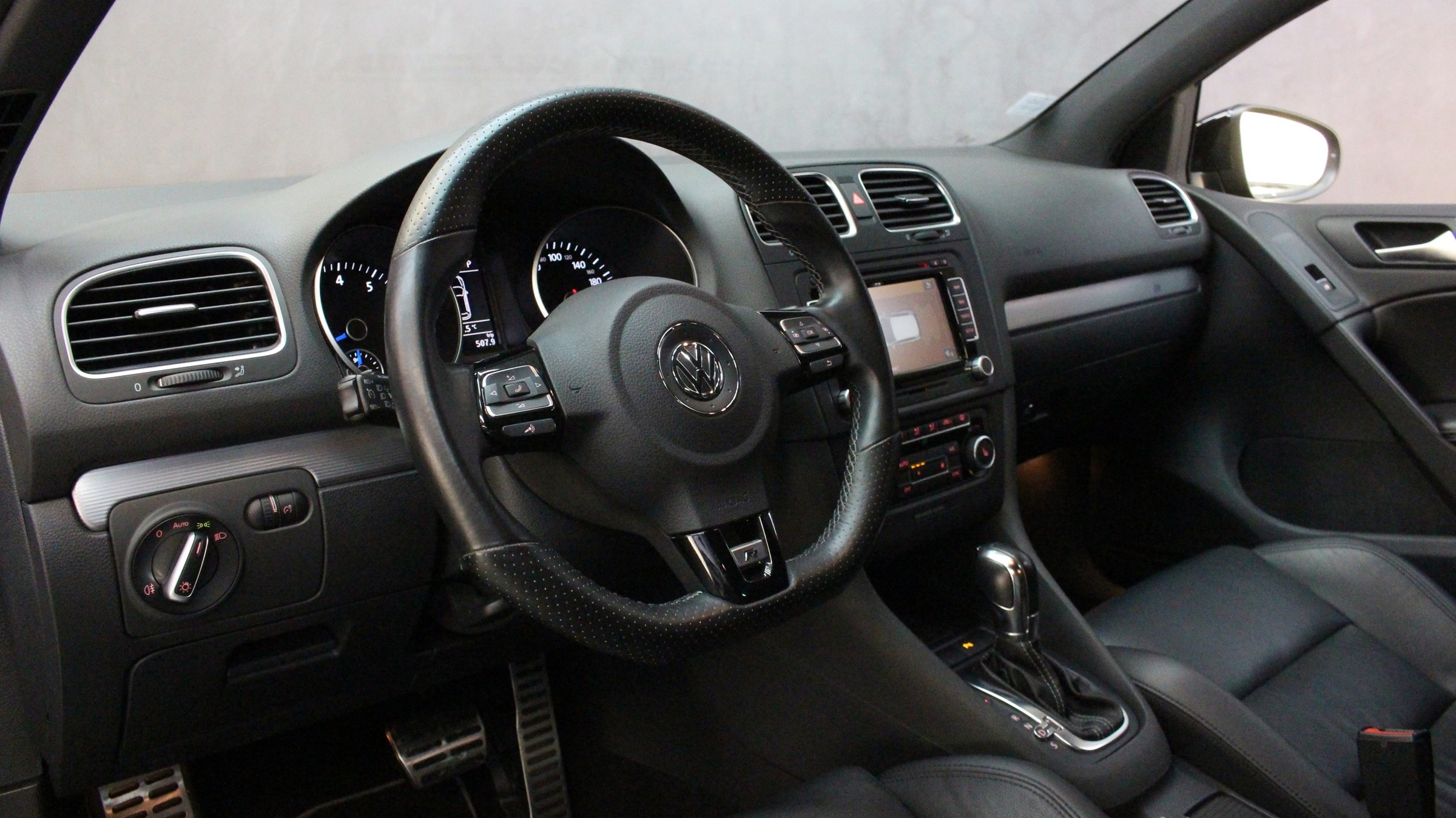 Voiture d'occasion Vw Golf 6R 2.0 TSI DSG 5 PORTES 270CH - Réf. SCC1447 ...